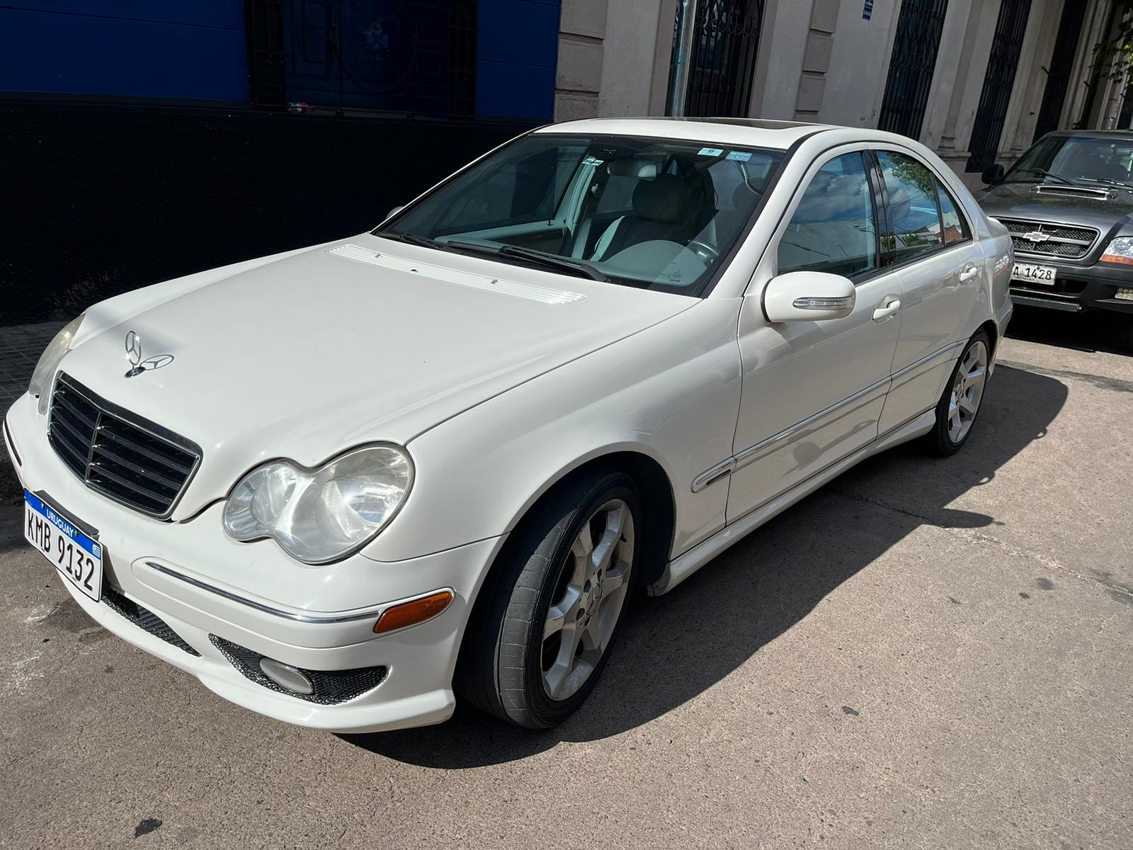 MERCEDES BENZ C230 AÑO 2007 - Vitor Ventas